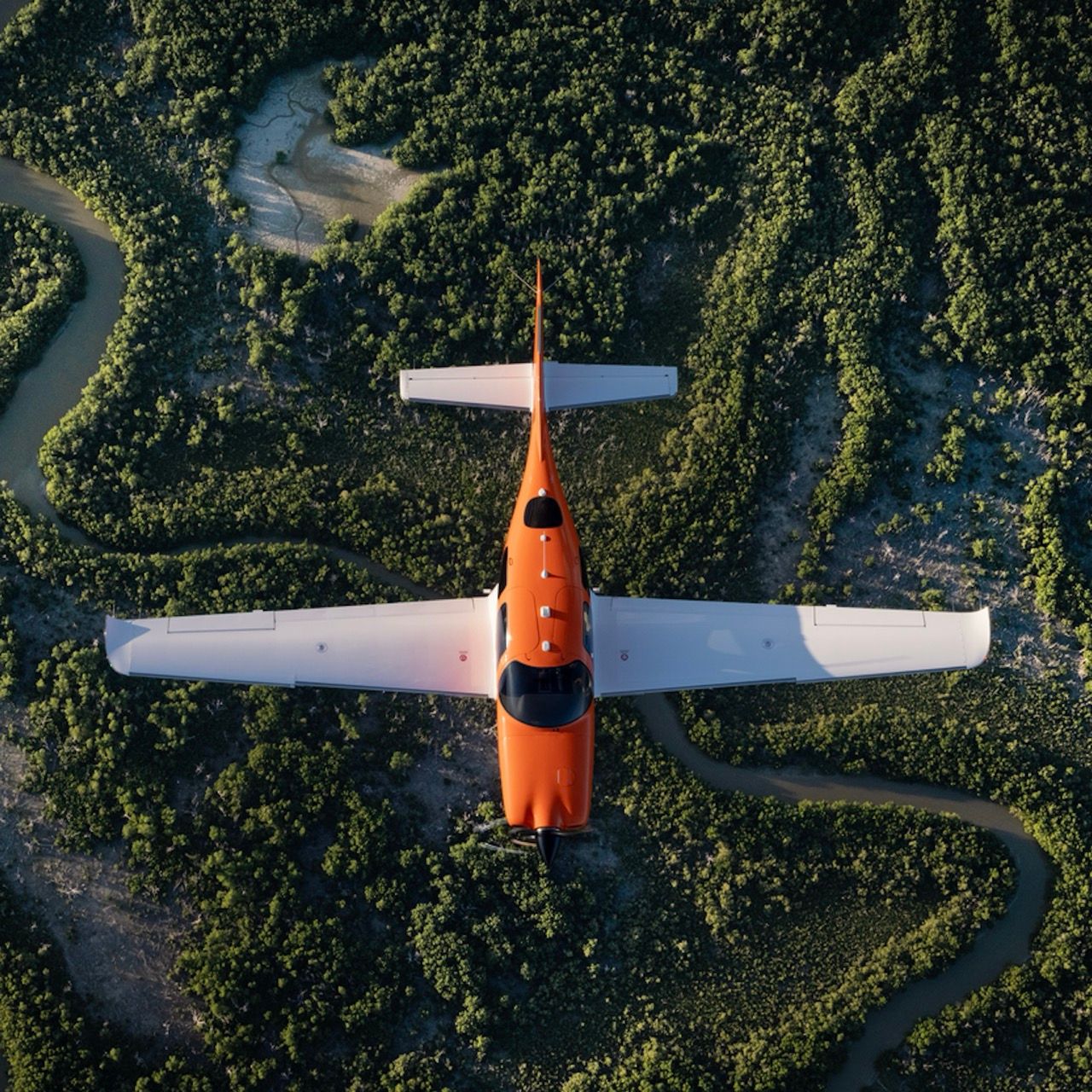 Cirrus SR22T G7+ | High performance and luxurious comfort